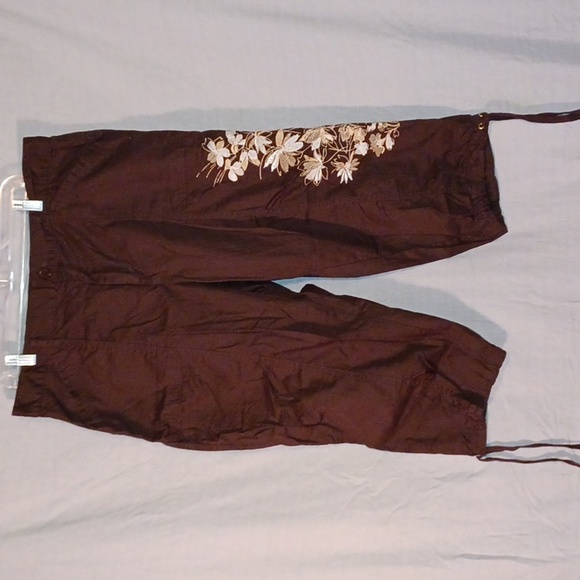 Basic Editions | Pants & Jumpsuits | Womens Xl Basic Editions Capri ...